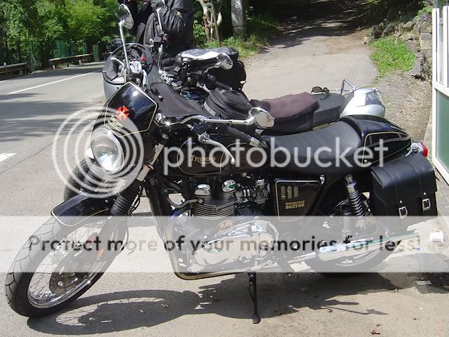 Bonneville T100 aka TSS865