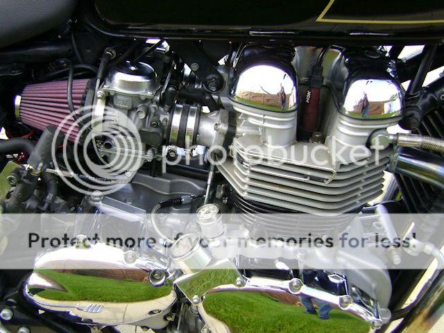 Bonneville T100 aka TSS865